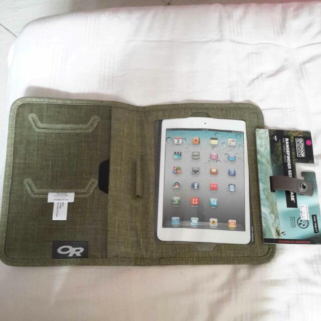 Outdoor Research RaNgefinder Sensor Case. Waterproof, Sports Equipment ...