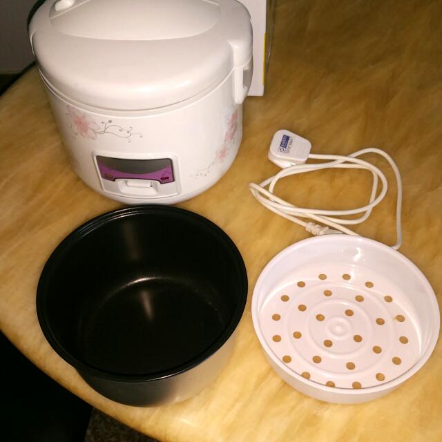 AKIRA Rice Cooker (RK - N128), TV & Home Appliances, Kitchen Appliances ...
