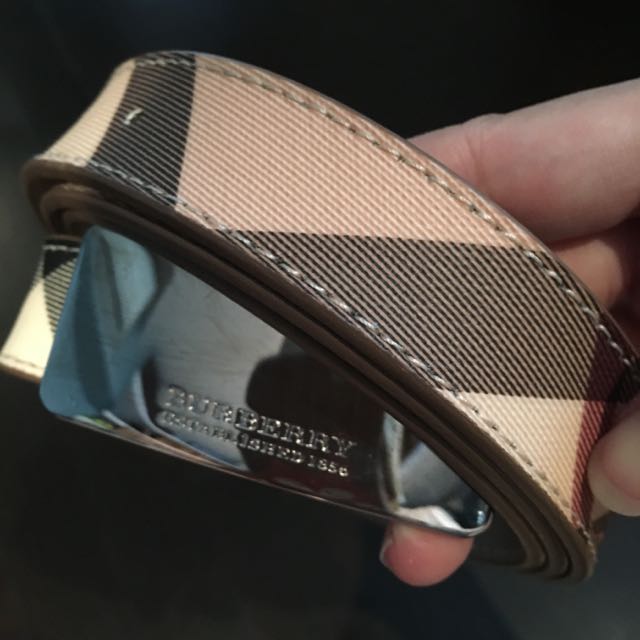 Burberries Belt, Women's Fashion, Watches & Accessories, Belts on Carousell