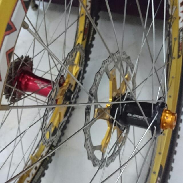 26er Sun Ringle MTX 33 wheel Set, Sports Equipment, Bicycles & Parts ...