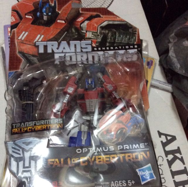 Transformers Generations Optimus Prime Fall Of Cybertron, Hobbies ...