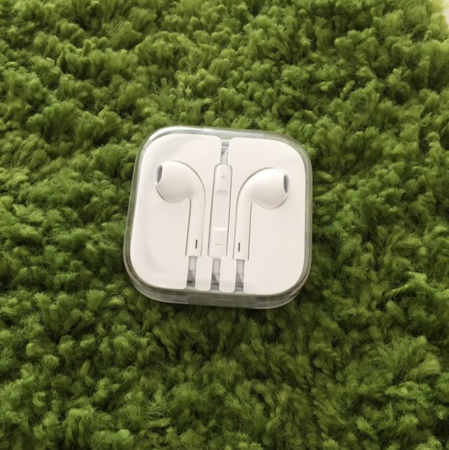 Original Apple EarPods, Computers & Tech, Parts & Accessories, Cables ...