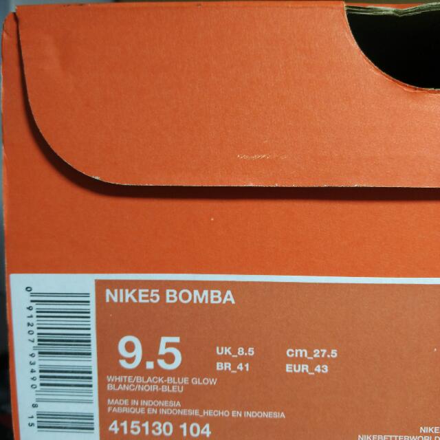 Nike Bomba Boots For Astroturf, Women's Fashion, Footwear, Sneakers on ...