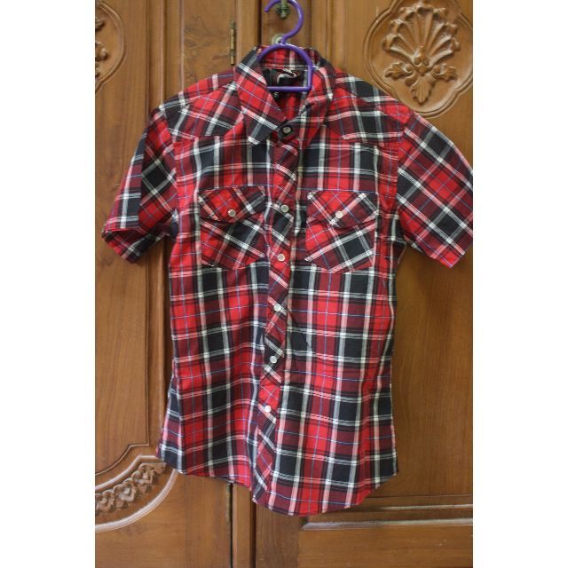 Red checkered top., Everything Else on Carousell