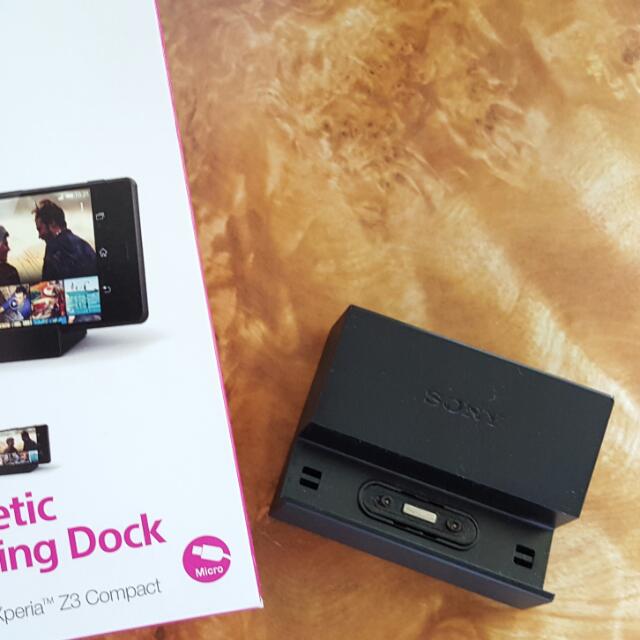 Sony Magnetic Charging Dock, Computers & Tech, Parts & Accessories ...