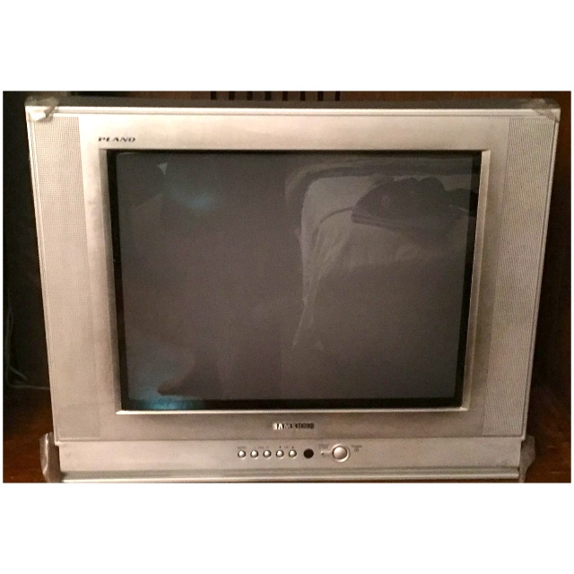 Samsung Plano TV (Television) 21", Furniture & Home Living, Furniture ...
