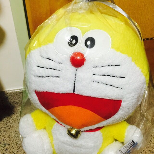Yellow Doraemon -- RARE AND CUTE!, Women's Fashion, Watches ...