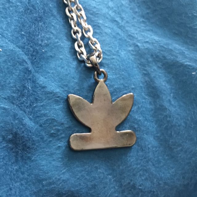 Adidas Necklace, Women's Fashion, Jewelry & Organisers, Necklaces on ...