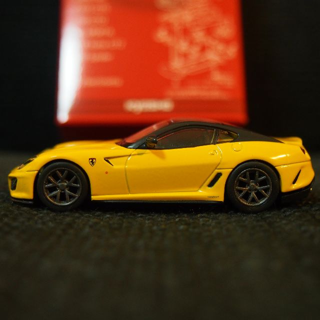 Kyosho Ferrari 599 GTO - Yellow, Hobbies & Toys, Toys & Games on Carousell