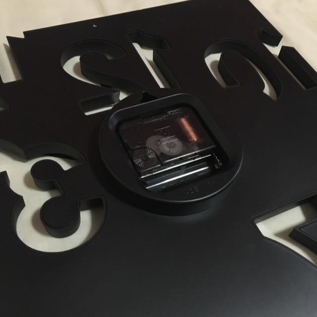 Meidi Clock, Furniture & Home Living, Home Decor, Clocks on Carousell