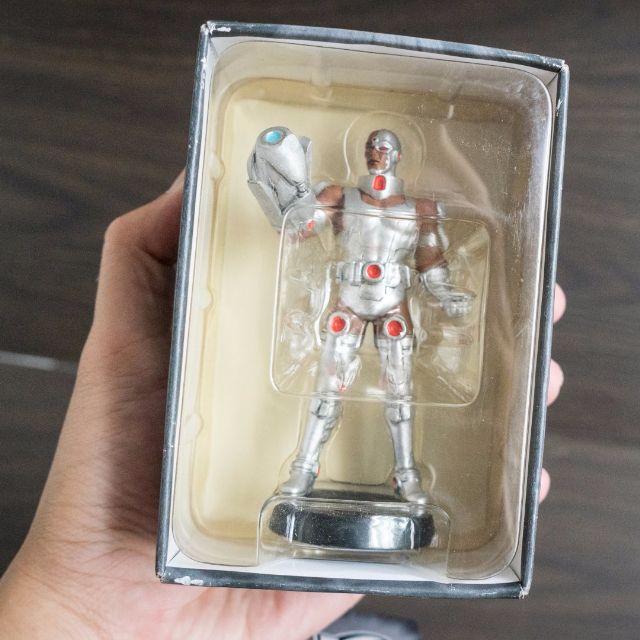 DC's Original "Cyborg" Heavy Figurine, Hobbies & Toys, Collectibles ...