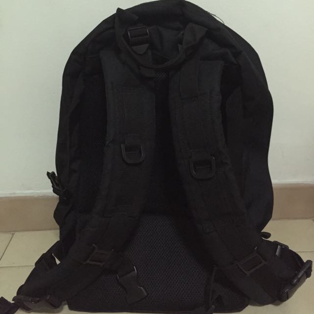 DnG Black Assault Pack, Men's Fashion, Bags, Belt bags, Clutches and ...