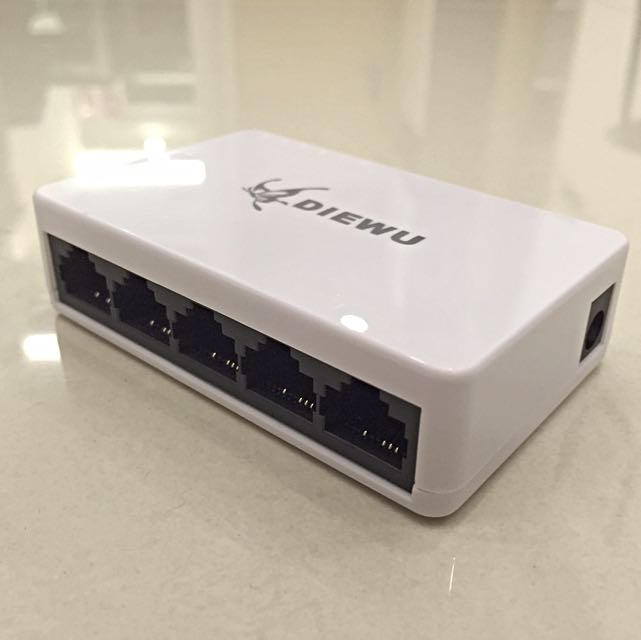 NEW 5 Port Network Switch/Hub (Powered By USB), Computers & Tech, Parts ...