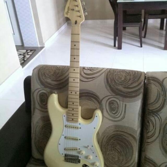Squier SHAM KAMIKAZE Limited Edition, Hobbies & Toys, Music & Media ...
