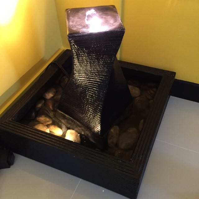 Fukai Water Fountain, Women's Fashion, Jewelry & Organisers, Precious ...