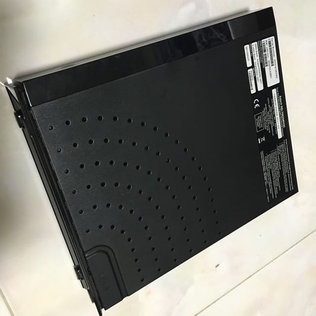 SingTel Aztech DSL7002GRV(S), Everything Else on Carousell