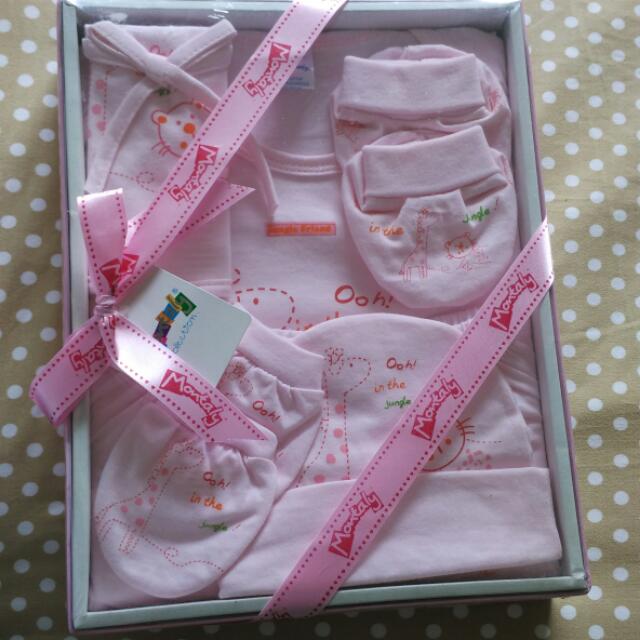 Baby Gift Set, Babies & Kids, Bathing & Changing, Baby Toiletries ...