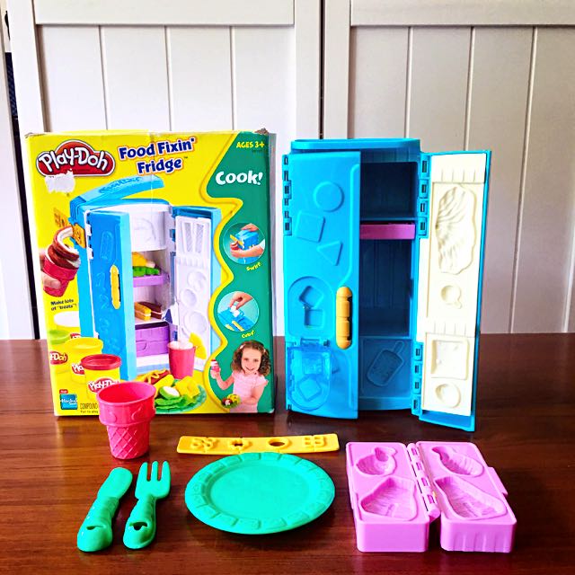 Play Doh - Fun with Food Fixin' Fridge, Hobbies & Toys, Toys & Games on ...