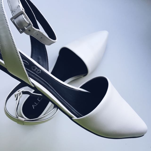 Aldo White Pointed Strap Flats, Women's Fashion, Footwear, Flats on ...