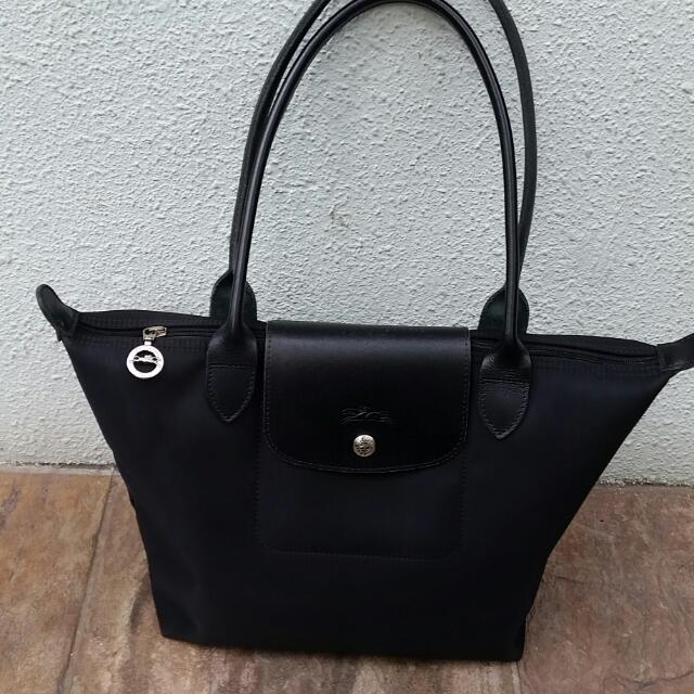 Authentic Longchamp Bag, Women's Fashion, Bags & Wallets, Tote Bags on ...