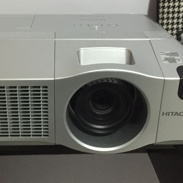 Hitachi Multimedia Projector 4000 Lumens!, Computers & Tech, Parts ...