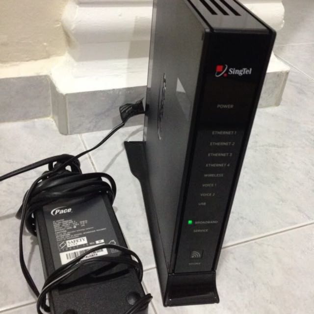 Singtel Wireless Modem Router (Wifi & Lan) Network Terminal, Computers ...