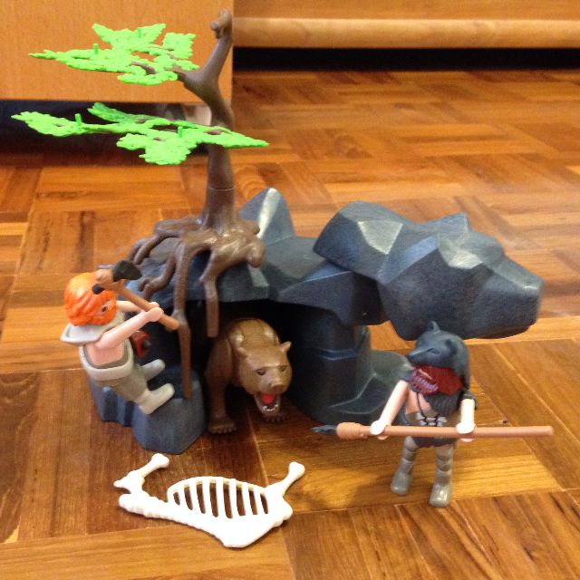 Playmobil Bear with Cavemen, Hobbies & Toys, Toys & Games on Carousell