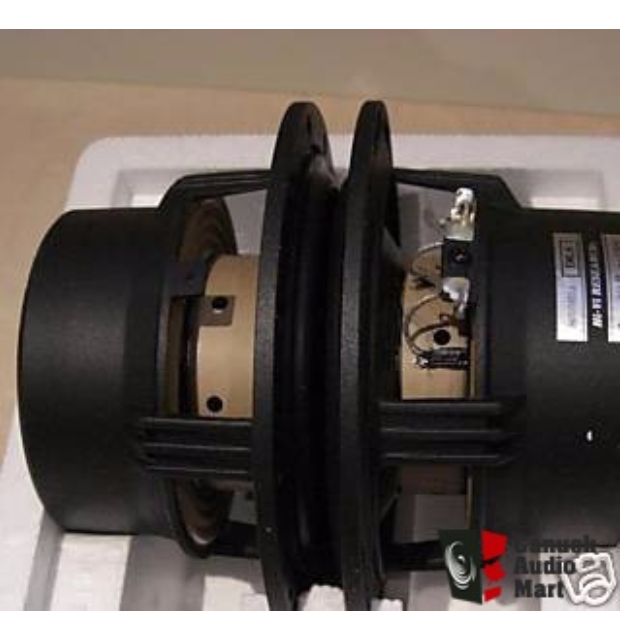 Hivi D6.8 (2 pairs for sale) High end 6" midwoofers with awesome bass ...