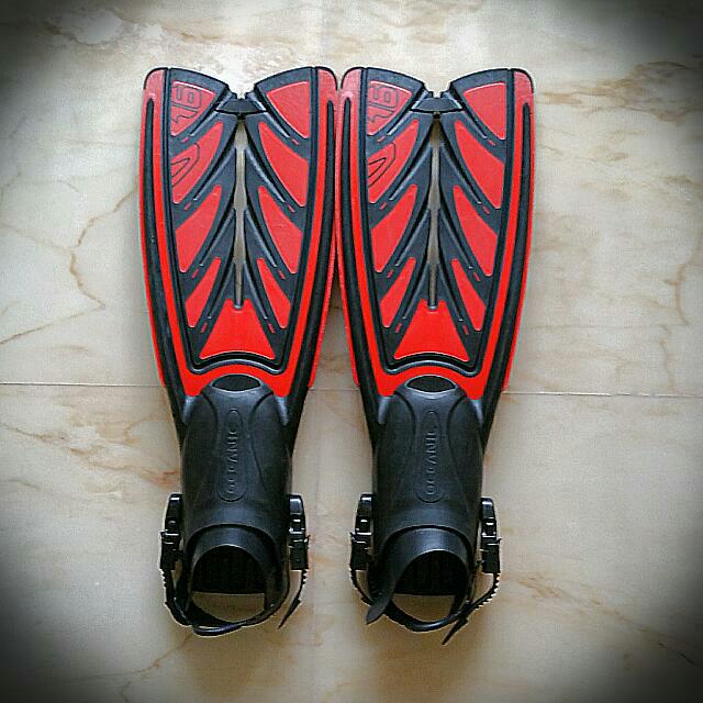 Oceanic Vortex V16 Split Fins, Sports Equipment, Sports & Games, Water ...