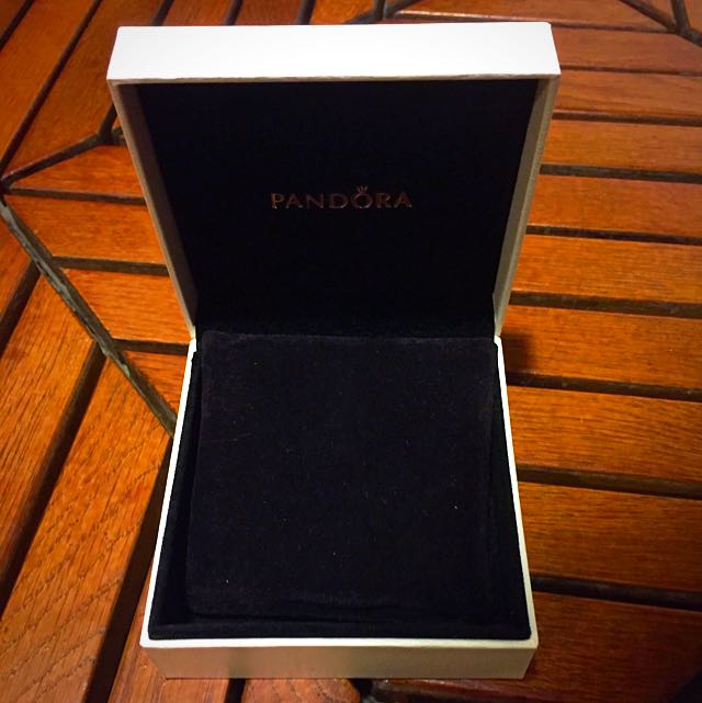 Pandora Boxes, Women's Fashion, Jewelry & Organisers, Accessory holder ...