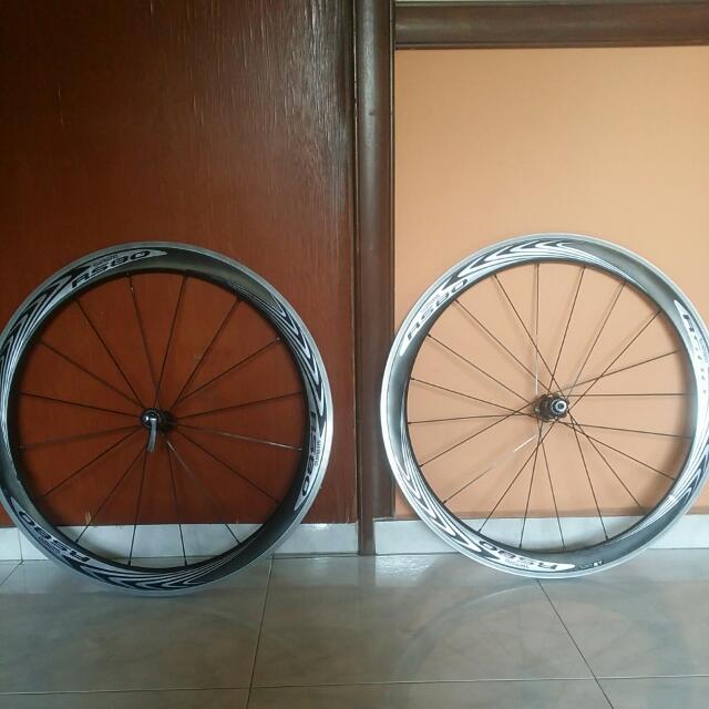 Shimano Rims Full Set, Sports Equipment, Bicycles & Parts, Parts ...