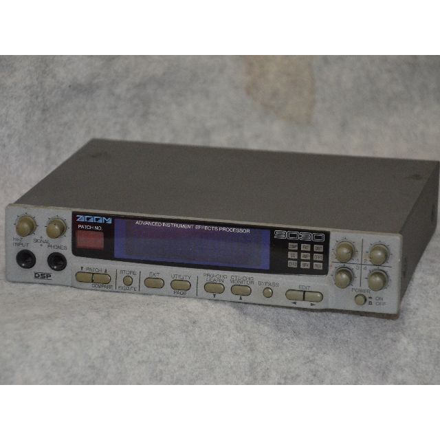 Zoom 9030 Multi-effects Unit + Zoom 8050 Midi Controller - Please Read ...