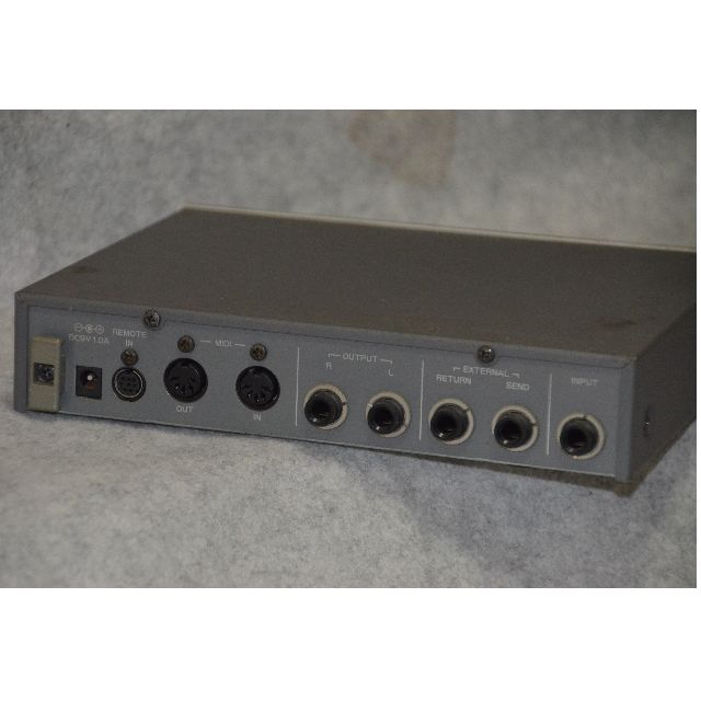 Zoom 9030 Multi-effects Unit + Zoom 8050 Midi Controller - Please Read ...