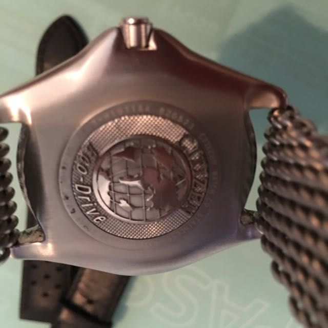 CITIZEN ECO- DRIVE MONOCOQUE CASE, Mobile Phones & Gadgets, Wearables ...