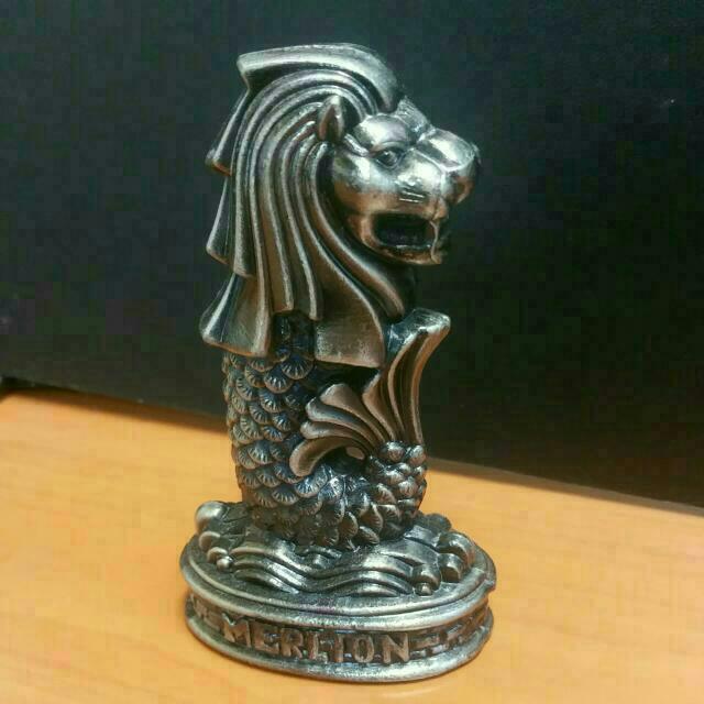 Merlion Miniature, Hobbies & Toys, Stationery & Craft, Handmade Craft ...