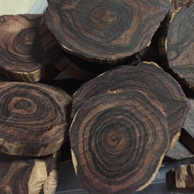 Kayu Menang. win Wood , 招横财风水木片。, Vintage & Collectibles on Carousell