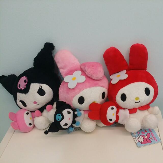 Original Sanrio Set Of 3 My Melody And Kuromi Holding Puppets, Hobbies ...