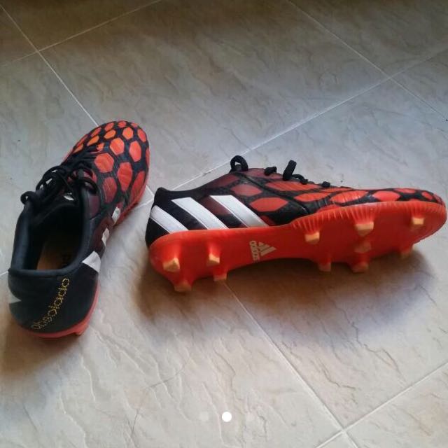 Predator Instinct Grade 2, Sports Equipment, Sports & Games, Racket ...