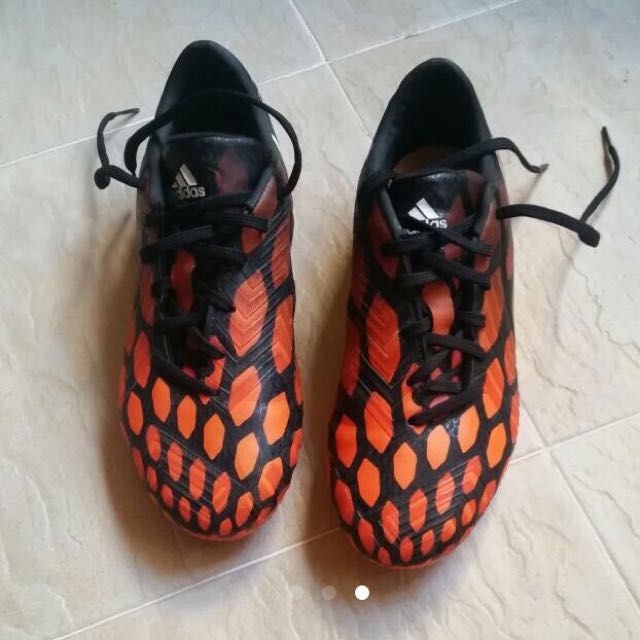 Predator Instinct Grade 2, Sports Equipment, Sports & Games, Racket ...