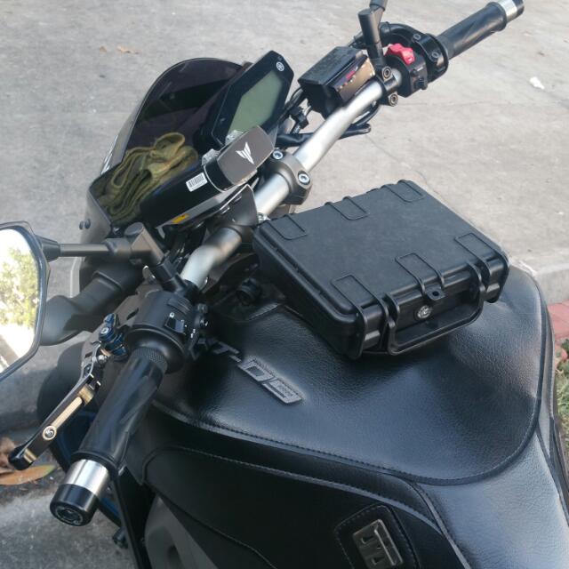 Fully Lockable Tank Case On yamaha TRACER, Car Accessories on Carousell