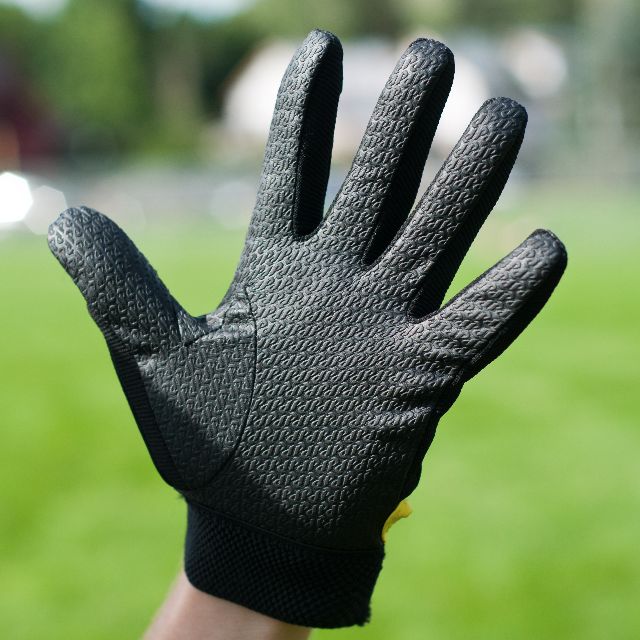 Friction 2.0 Gloves (Ultimate Frisbee Gloves Men's Size M), Sports ...