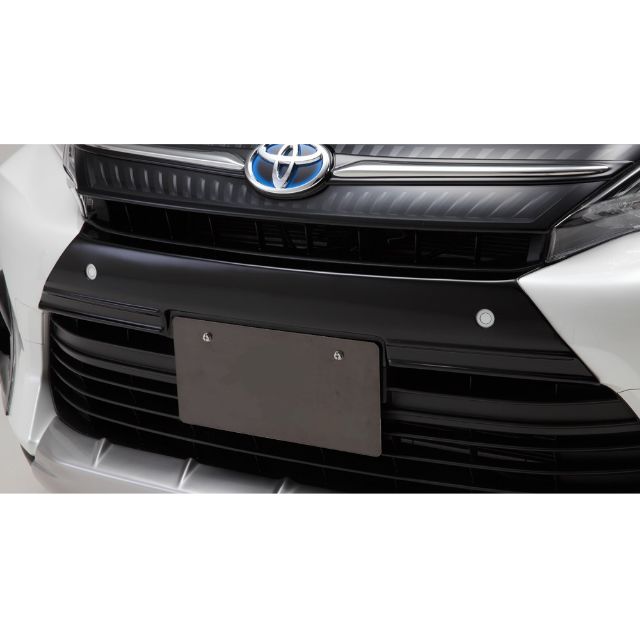 Toyota Harrier 60 Front Grille Garnish ★, Car Accessories on Carousell