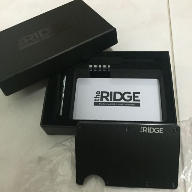 meet-the-ridge-wallet-iucn-water