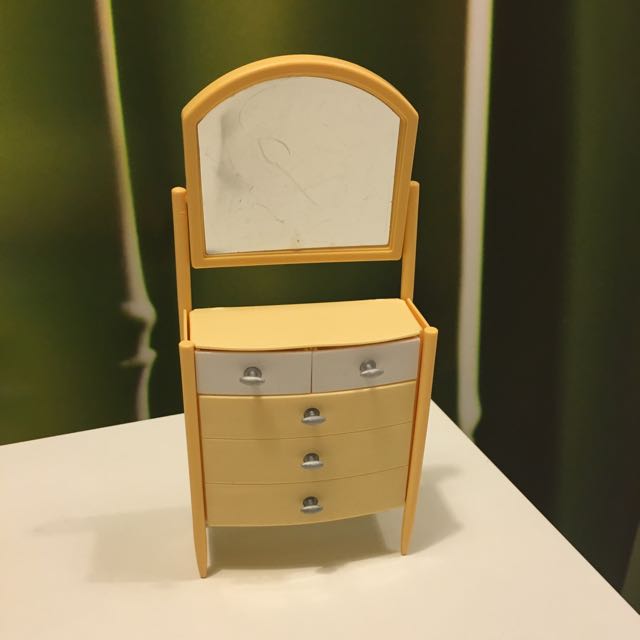 Barbie Vanity Bedroom Desk Table From So Real Yellow Version, Hobbies ...