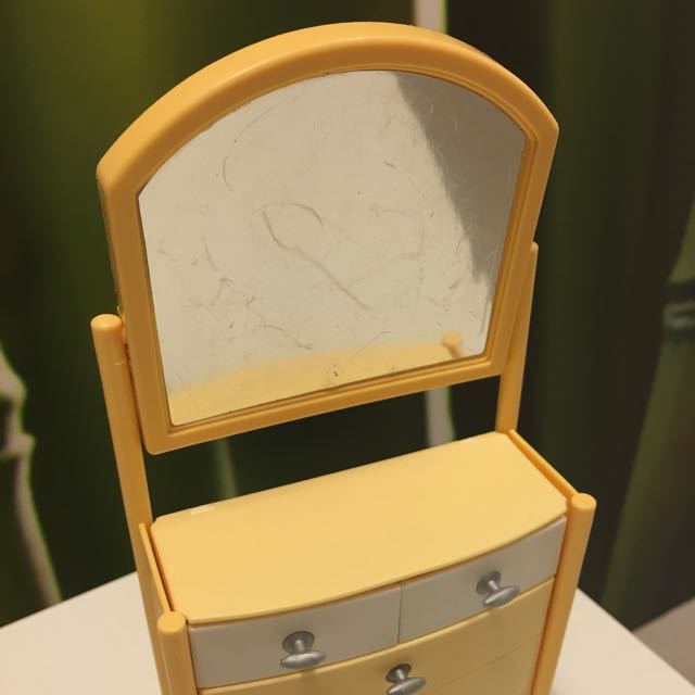 Barbie Vanity Bedroom Desk Table From So Real Yellow Version, Hobbies ...