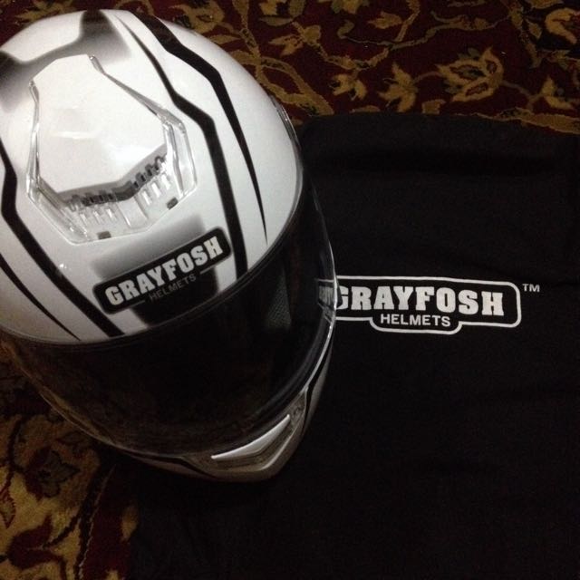 Fullface helmet grayfosh, Sports Equipment, Sports & Games, Skates ...