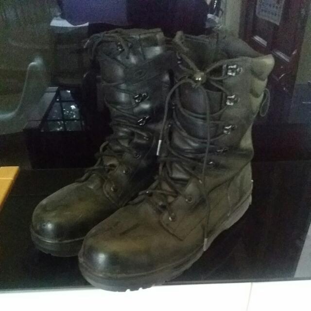 SCDF USAR BOOTS SIZE 13, Men's Fashion, Footwear, Boots on Carousell