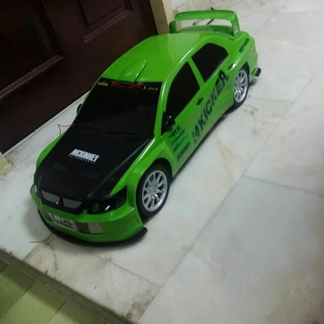 WTS: 1/6 Fast And Furious Toyota Supra Rc Car And 1/6 New Bright ...