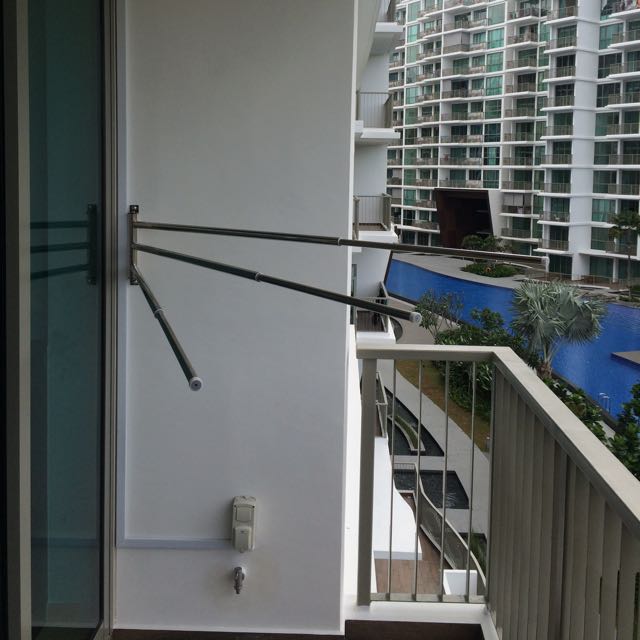 Rotatable And Extendable Laundry Pole System (Made in Singapore ...
