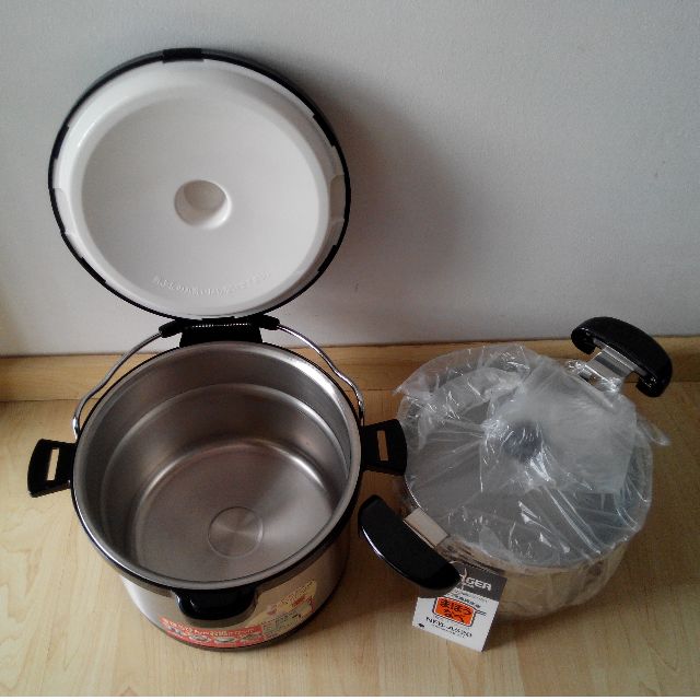 Tiger wonder pot/thermal magic cooker (stainless steel cooking pan with ...